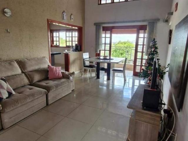 Sobrado à venda no Jardim Maria Helena em Nova Odessa