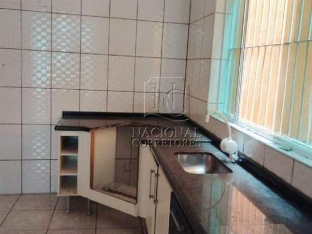 Sobrado à venda no Jardim Nilza Miranda Mauá – 3 dormitórios, 2 vagas e churra