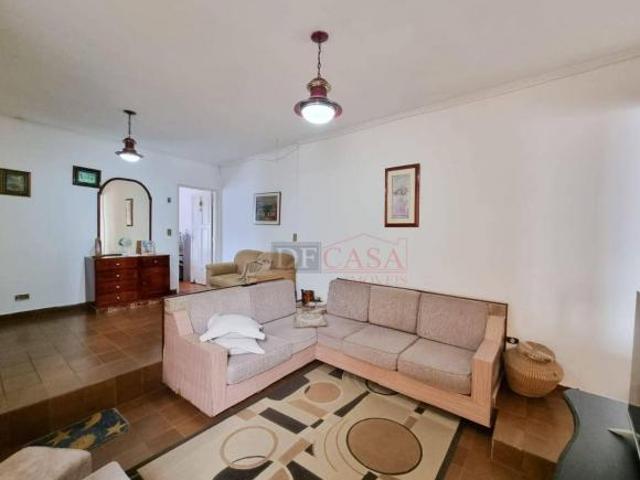 Sobrado a venda no Jardim Nossa Senhora do Carmo com 3 casas no local e vaga de garagem
