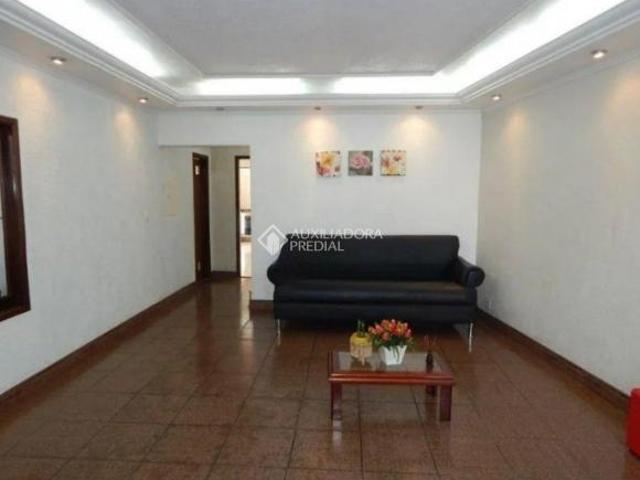 SOBRADO A VENDA NO JARDIM OLAVO BILAC EXCELENTE LOCALIZAÇÃO SÃO BERNARDO DO CAMPO 3 VAGAS DE GARAGEM