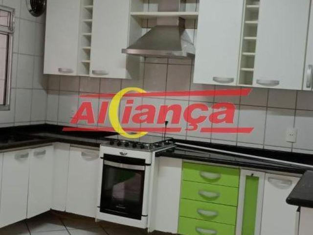 SOBRADO À VENDA NO JARDIM BELA VISTA COM 3 DORMITÓRIOS