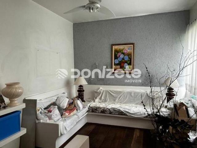 Sobrado à venda no Jardim Bela Vista em Santo André – 3 suítes, 3 vagas e financiamento