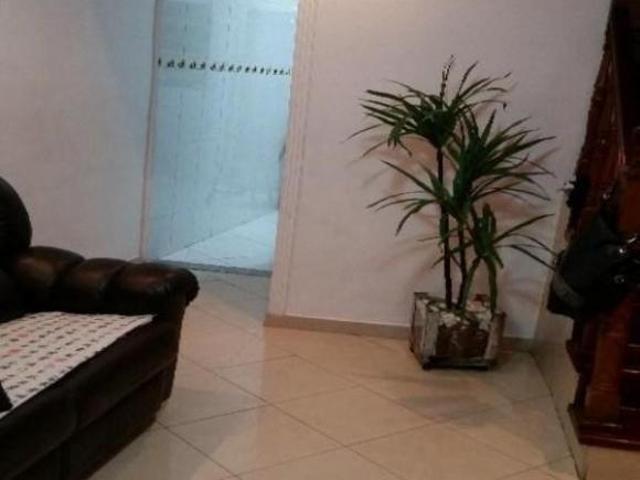 Sobrado A Venda No Jardim Dabril 2 Quartos