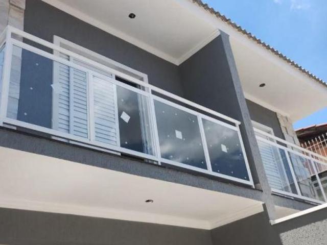 Sobrado a Venda no Jardim das Flores 3 Suites e Garagem