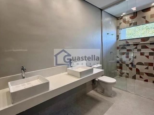 Sobrado à Venda no Jardim do Mar, SBC – 3 Suítes, 263m²