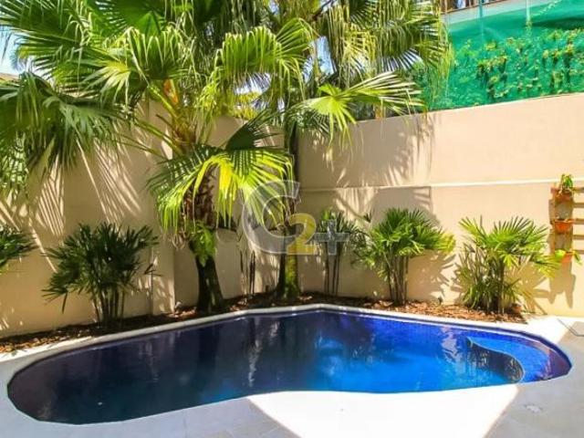 Sobrado á venda no Jardim Europa 500m², 4 suítes, 4 vagas de garagem