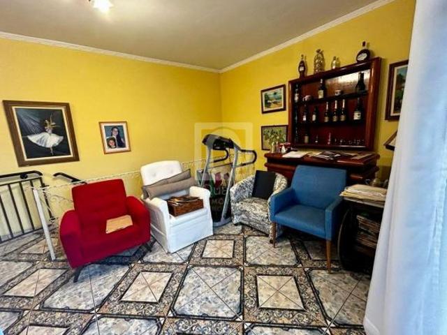 Sobrado à venda no Jardim Europa com 3 quartos