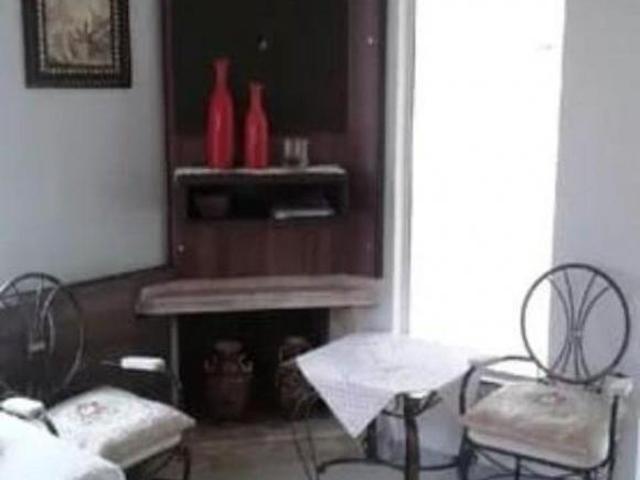 Sobrado à venda no Jardim Eliza em Francisco Morato bem localizado