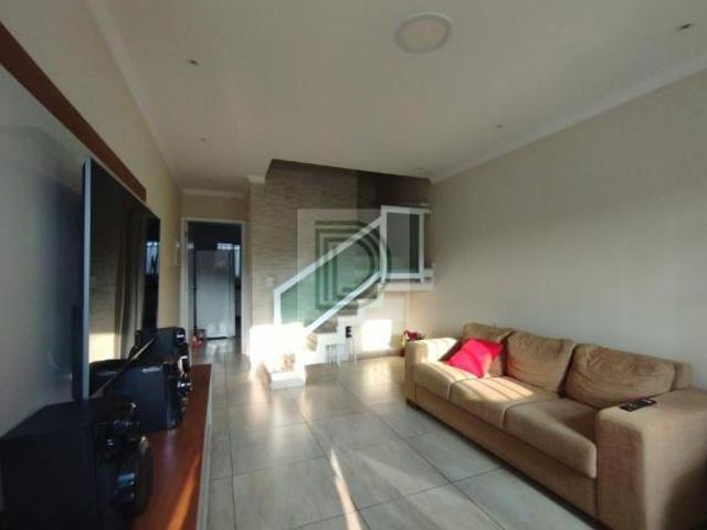 SOBRADO À VENDA NO JARDIM ESTER, COM 80M²