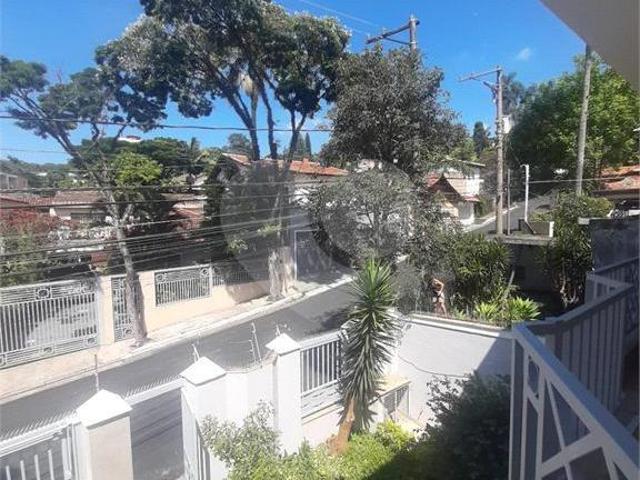 Sobrado á venda no Jardim Floresta