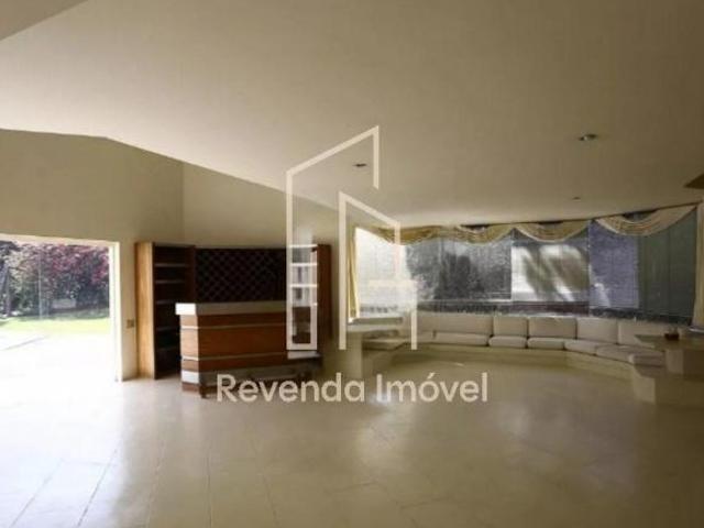 Sobrado á venda no Jardim Guedala com 748m² 4 dormitório 4 suítes 9 banheiros e