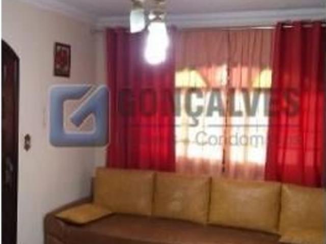 Sobrado à venda no Jardim Itapoã, Santo André — 3 quartos, 2 suítes, 217 m² úteis