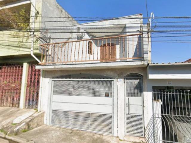 Sobrado a venda no Jardim Ipe Maua 2 Dorms