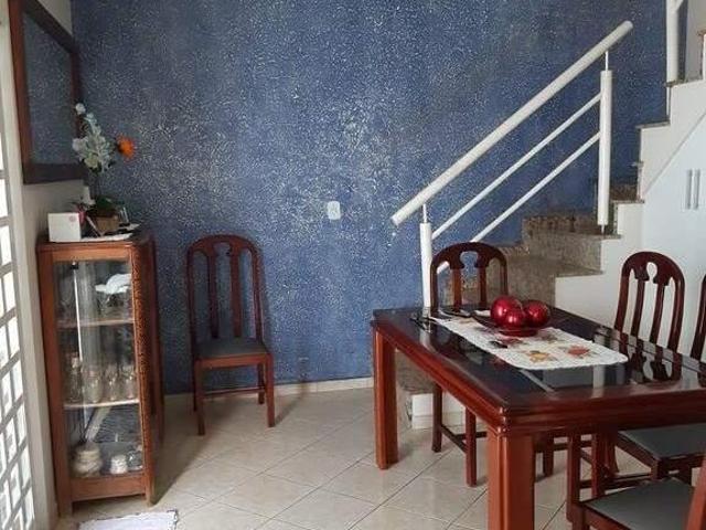 Sobrado à venda no Jardim Palmeiras em Limeira