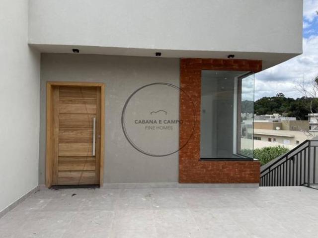 Sobrado à Venda no Jardim Paulista em Atibaia