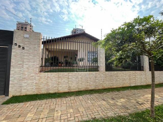 Sobrado à venda no Jardim Polo Centro em Foz do Iguaçu