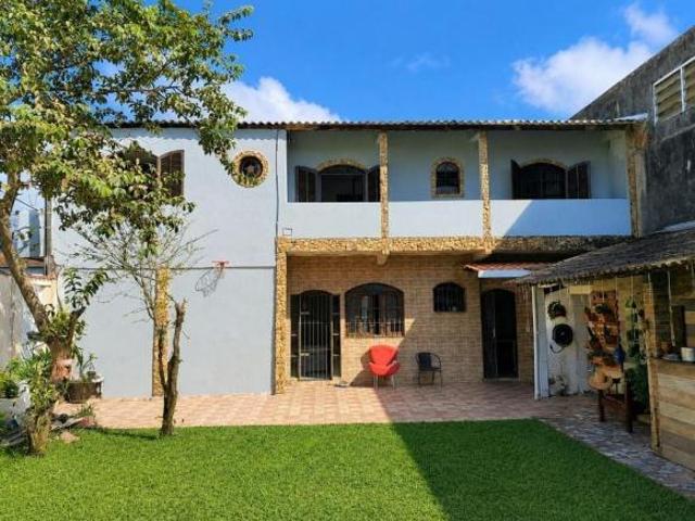 Sobrado à venda no Jardim Princesa em Praia Grande | 2 dormitórios, piscina e área gourmet