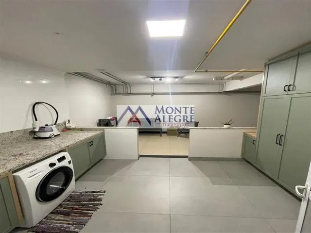 Sobrado à venda no Jardim Prudência com 350 m² e 4 dormitórios/quartos disponíveis