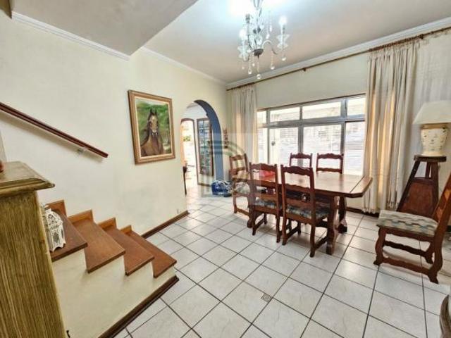 SOBRADO À VENDA NO JARDIM RIZZO 4 DORMITÓRIOS
