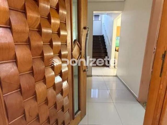 Sobrado à venda no Jardim Stela Santo André