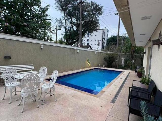 Sobrado à Venda no Jardim São Caetano com 4 Dormitórios, Piscina e Energia Solar | Alto Padrão em Sã