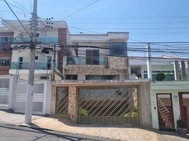 Sobrado à venda no Jardim São Paulo com 3 Suítes, Piscina, Espaço Gourmet, 7 banheiros e 8 vagas