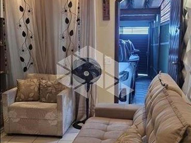 Sobrado à venda no Jardim Santa Cruz, Zona Norte de São Paulo com Suíte, Sacada e 2 Vagas