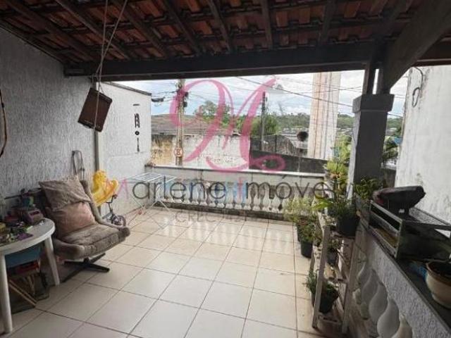Sobrado à venda no Jardim Santa Lúcia, Campo Limpo Paulista: 02 quartos, sala, 02 banheiros, garagem