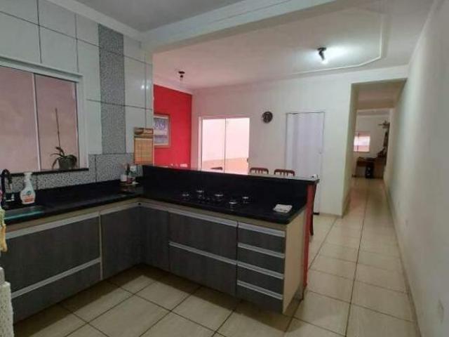 Sobrado à venda no Jardim Santa Rita de Cássia em Santa Bárbara d&apos Oeste com 4 quartos 1 suíte e 2