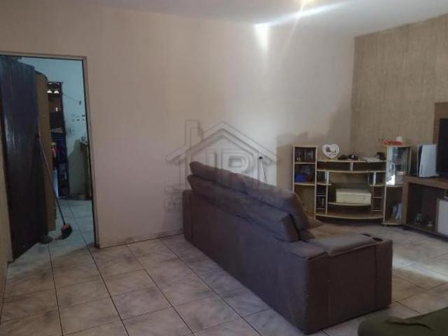 Sobrado à venda no Jardim Zaira 03 em Mauá/SP