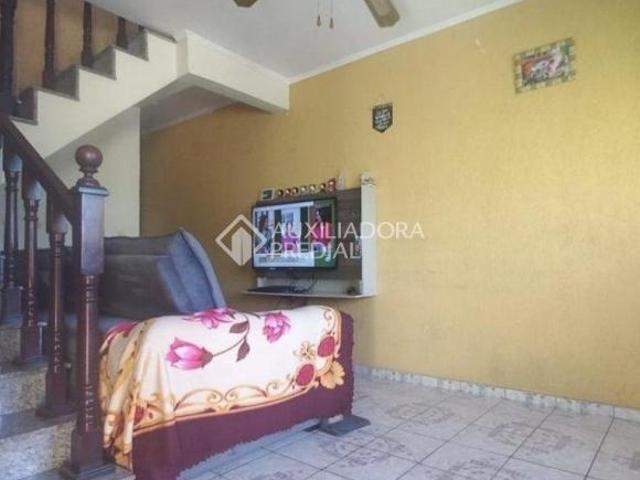 Sobrado à venda no Jd. Santa Lídia em Mauá 3 dormitórios