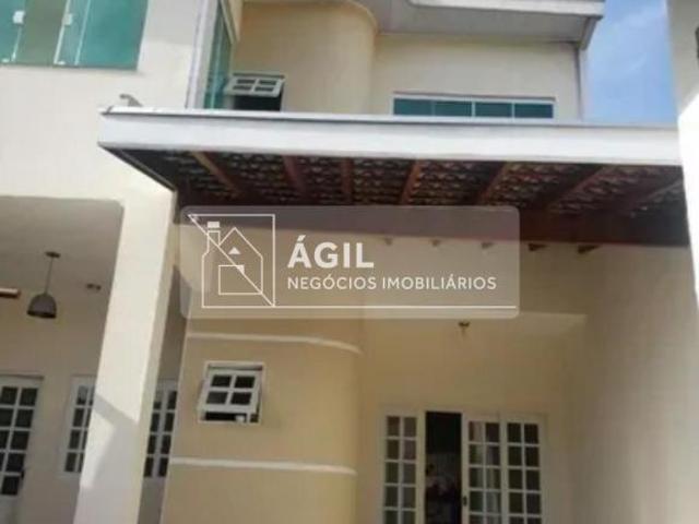 Sobrado a venda no Loteamento Villa Branca, Jacareí