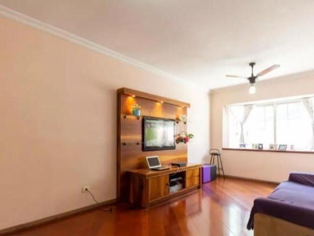 Sobrado à venda no Morumbi, São Paulo SP: 3 quartos, 1 suíte, 4 banheiros, 3 vagas de garagem, 250m²