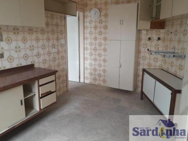 Sobrado à Venda no Morumbi SP: 5 Dorms, 4 Suítes, 394m²