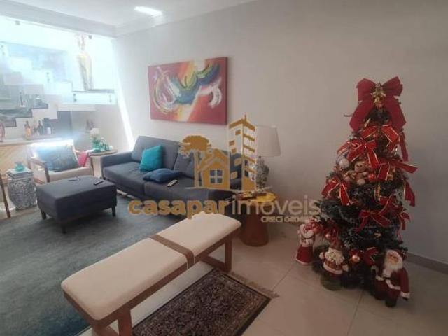 Sobrado à Venda no Santa Paulo, 200m² e 2 Suítes com 3 Vagas