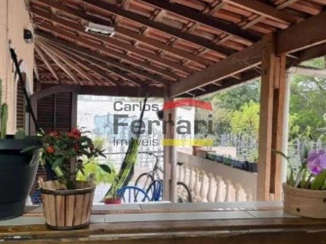 Sobrado à Venda no Parque Mandaqui 3 Suítes e 2 Vagas de Garagem