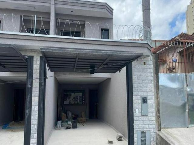 Sobrado à venda no Parque Maria Domitila com 144m² 3 dormitórios 3 suítes 4 banheiros 2 vagas