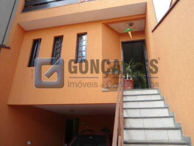 Sobrado à venda no Parque Novo Oratório, Santo André – 3 quartos, quintal e churrasqueira