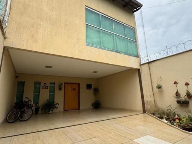 Sobrado à venda no Parque Amazônia 3 suítes, home office, 261 m² e espaço gourmet