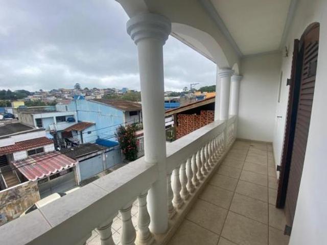 Sobrado à Venda no Parque América 3 domitórios 3 suites 152m²