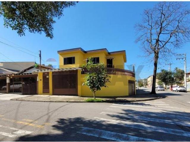 SOBRADO À VENDA NO PARQUE CAPUAVA EM SANTO ANDRÉ | 3 QUARTOS | SUÍTE | 2 VAGAS DE GARAGEM