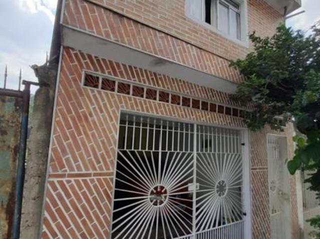 Sobrado a venda no Parque Imperial Barueri 4 Dorms