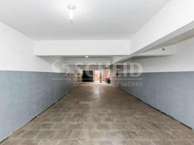 Sobrado á Venda no Parque São Domingos com 285m², 3 quartos sendo 3 suítes, 7 vagas