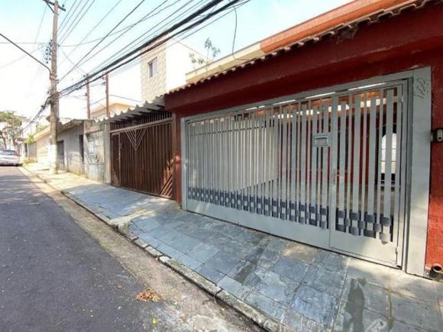 Sobrado à Venda no Planalto com 3 Dormitórios e Quintal Amplo – 193m² | SBC