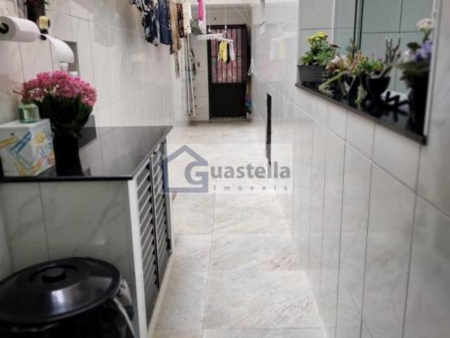 Sobrado à Venda no Planalto, SBC: 3 Dorms, 147m², R$950 Mil
