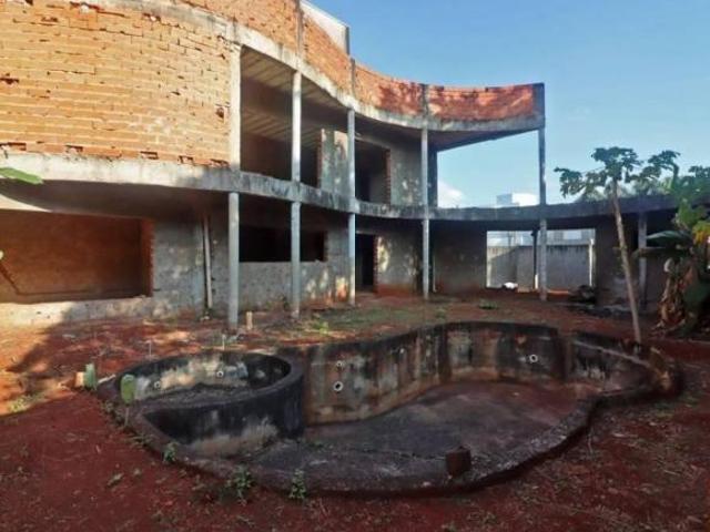 Sobrado à Venda no Residencial Dona Margarida em Santa Bárbara d&apos Oeste com 3 Suítes e Vaga para 4 Ca