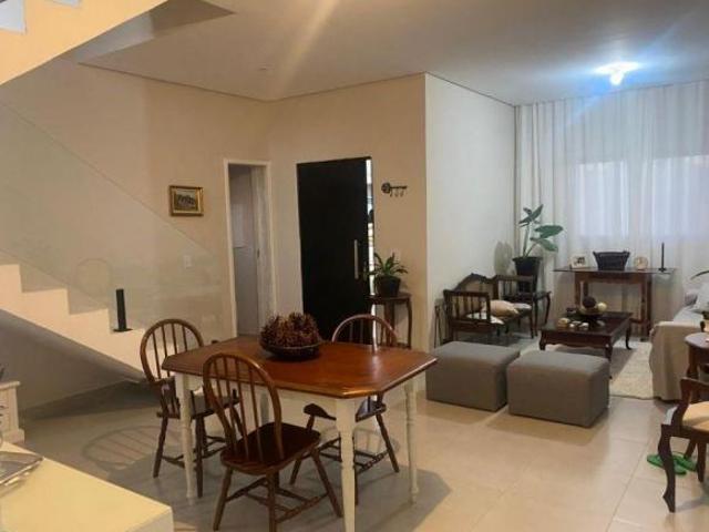 Sobrado à Venda no Residencial Terras da Estância Paulinia
