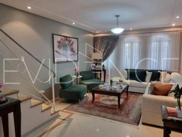 Sobrado à Venda no Tatuapé com 240 m²