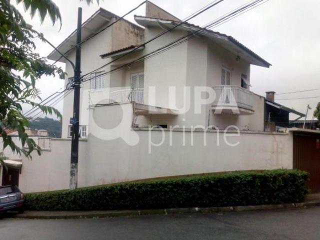 Sobrado a venda no Tremembé