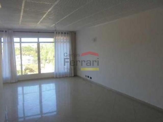 Sobrado à venda no Tremembé, edícula, 3 dormitórios, 1 suíte, 3 vagas de garagem, 300 m2 área total
